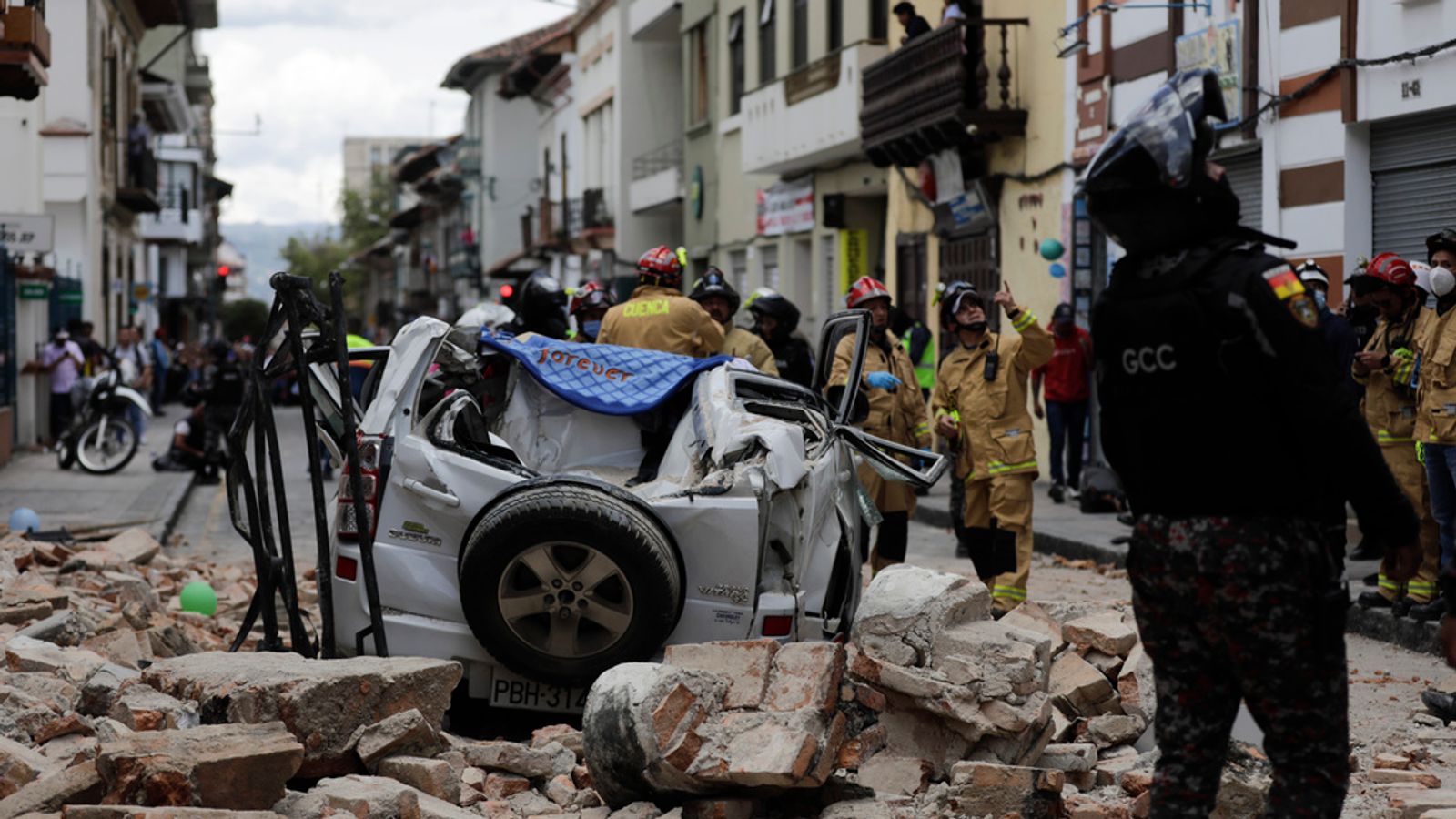 Earthquake kills at least 15 in Ecuador and Peru and causes widespread ...