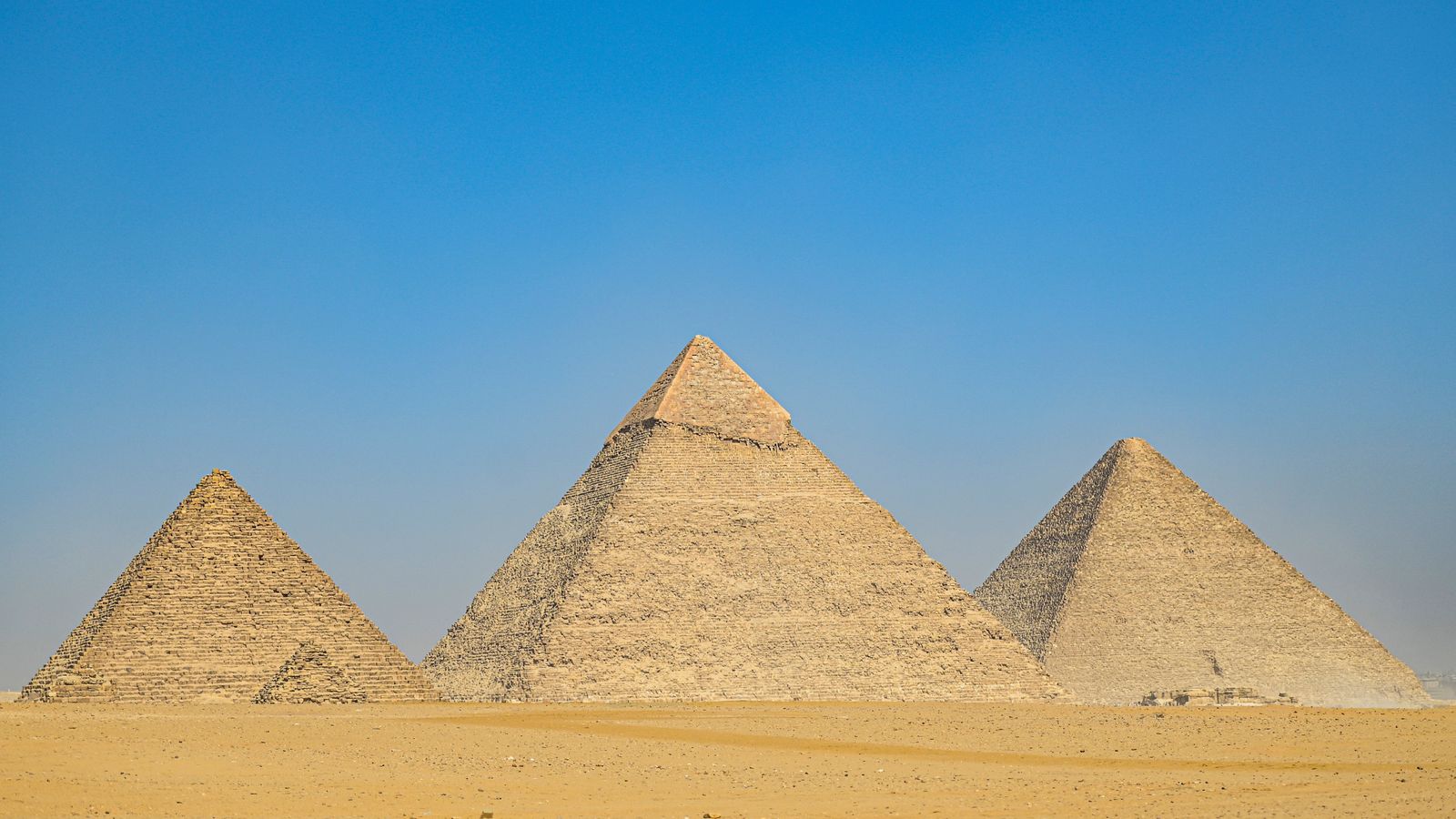4,500-year-old chamber discovered inside Great Pyramid in Egypt | World ...