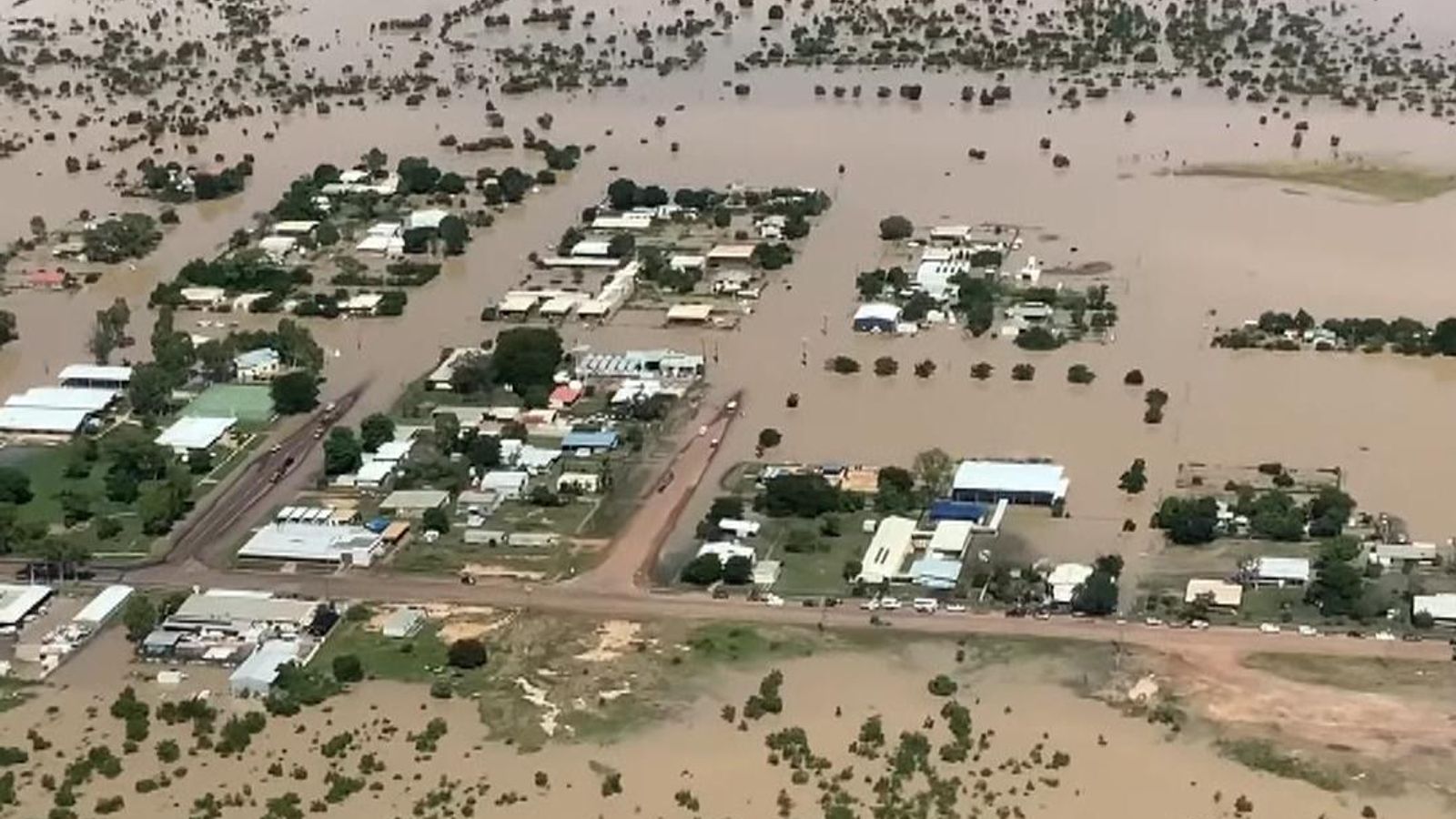Australia floods: Severe thunderstorms cause 'unprecedented' flooding ...