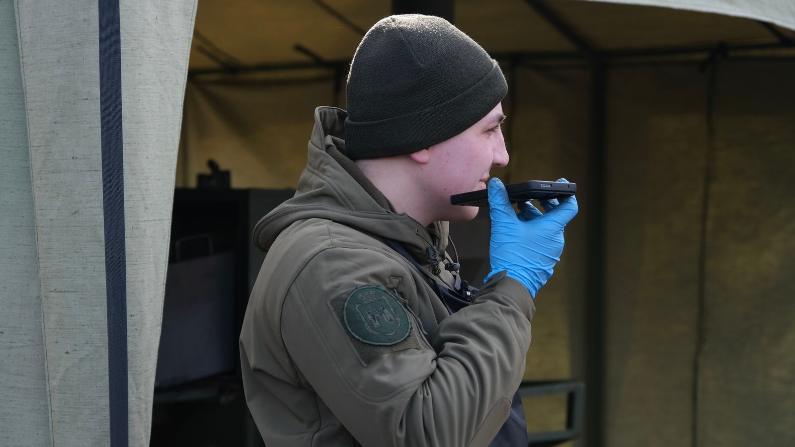 Ukraine war: Ukrainian 'boy on the bridge' turned army cook dreams of ...