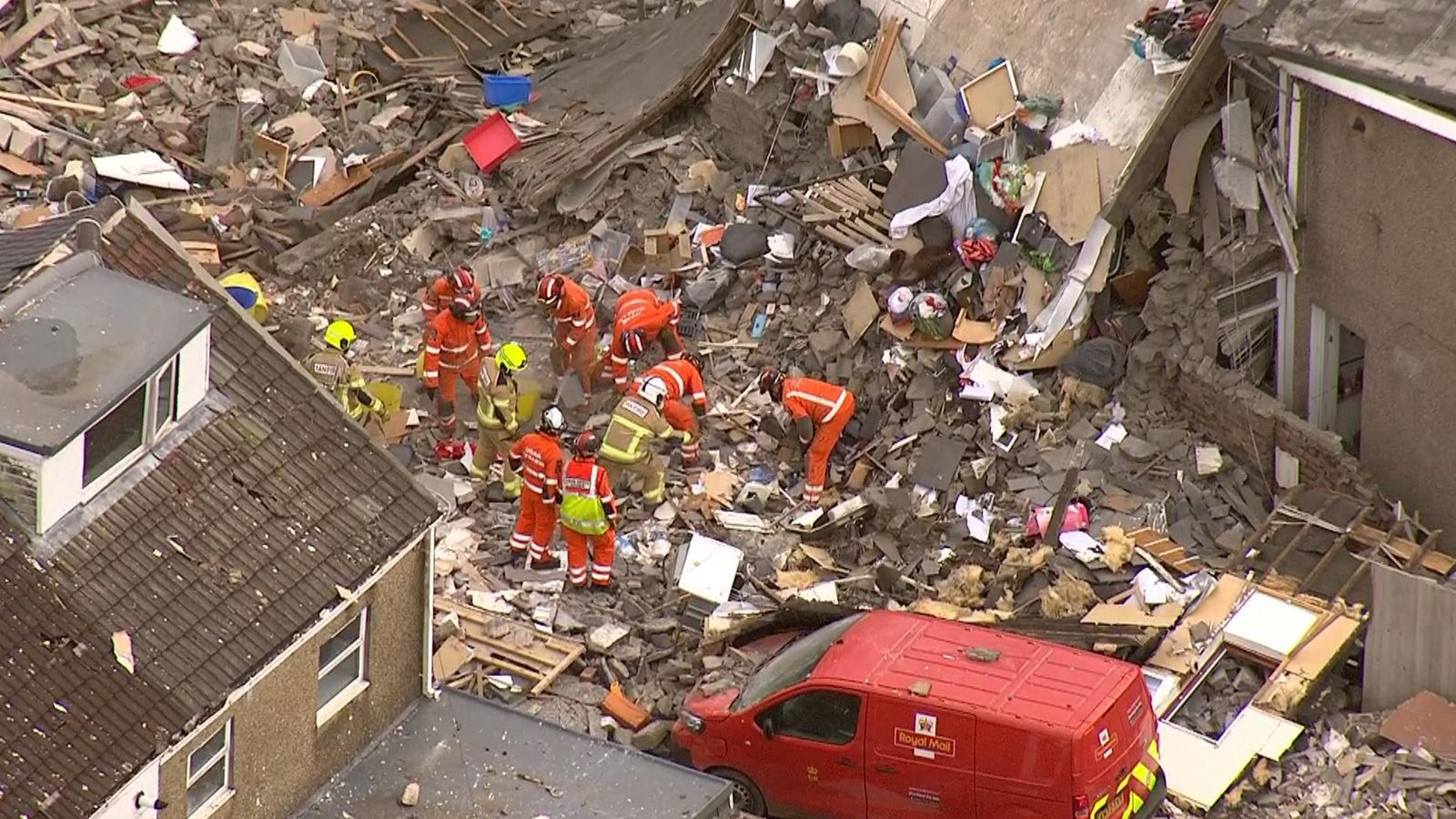 Swansea explosion tragedy response hailed as 'incredible' as appeal ...