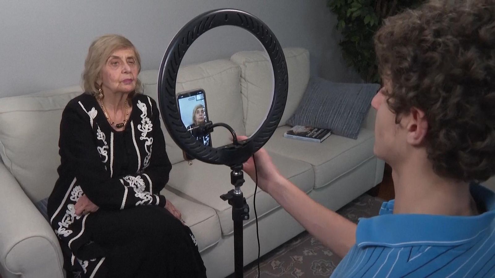 85-year-old Holocaust survivor Tova Friedman became a TikTok sensation ...