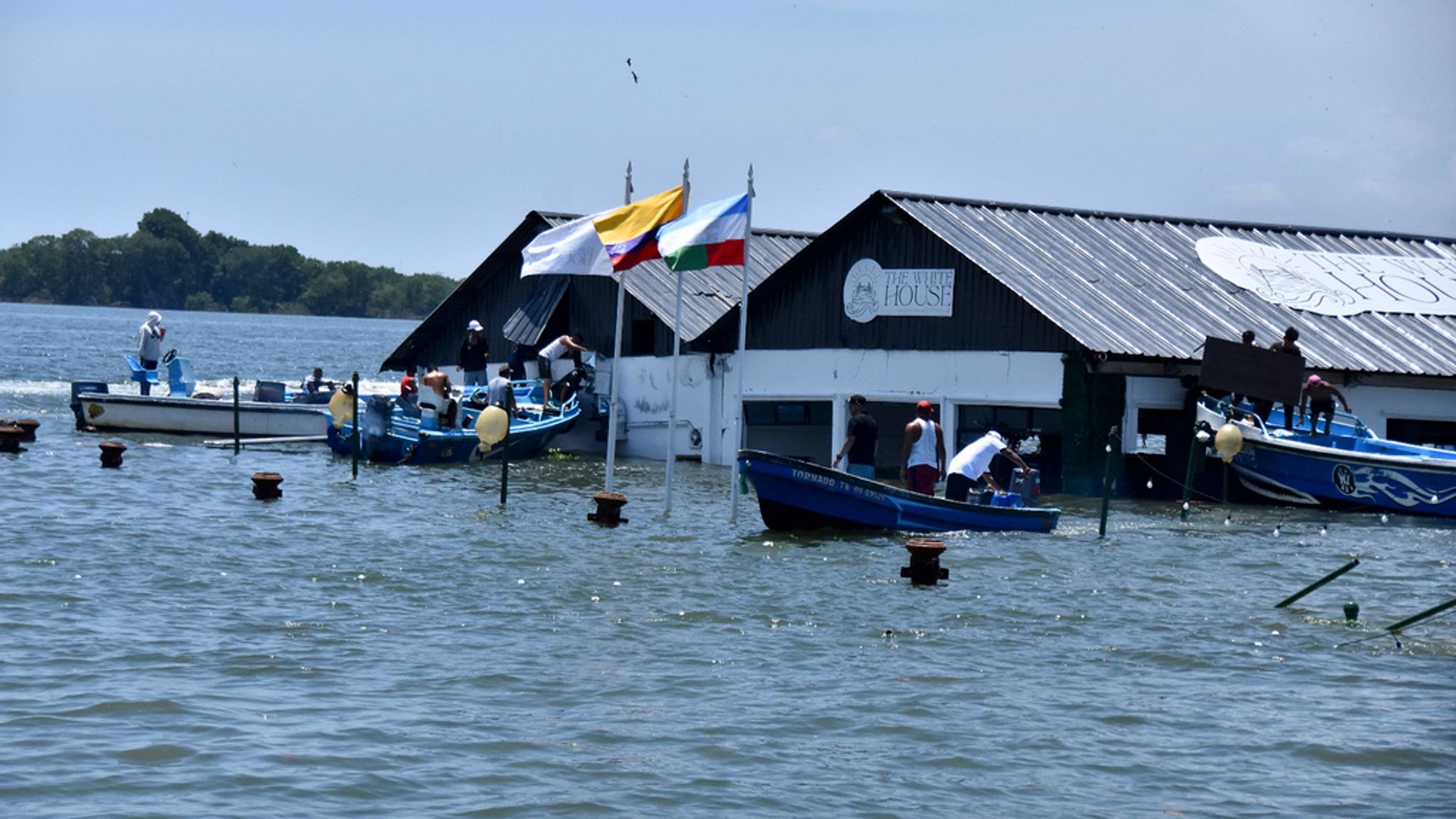 Earthquake kills at least 15 in Ecuador and Peru and causes widespread ...