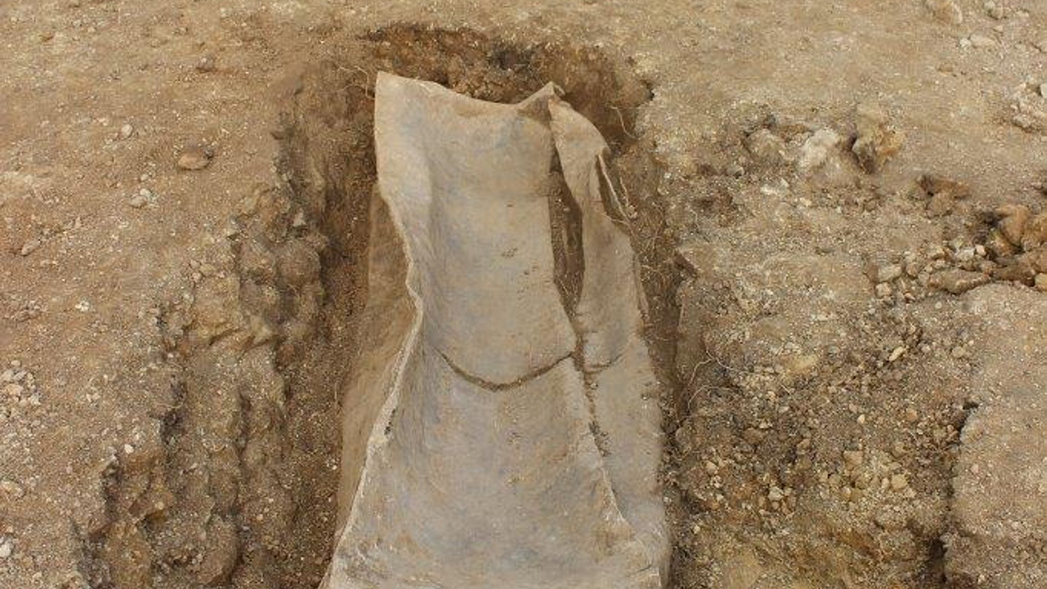 Roman burial site unearthed in 'truly extraordinary' excavation of ...