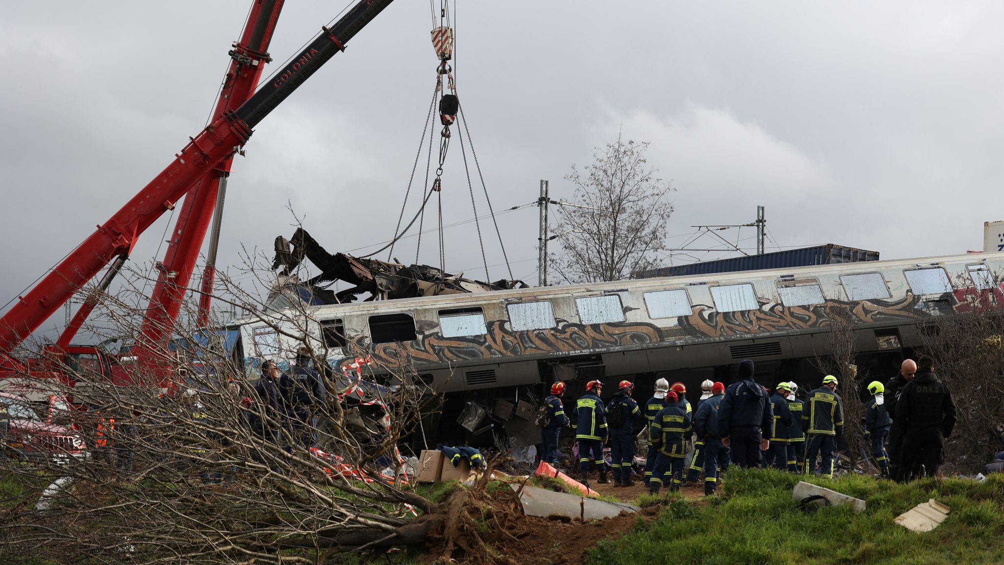 Greece train crash: Dozens killed in head-on rail collision north of ...