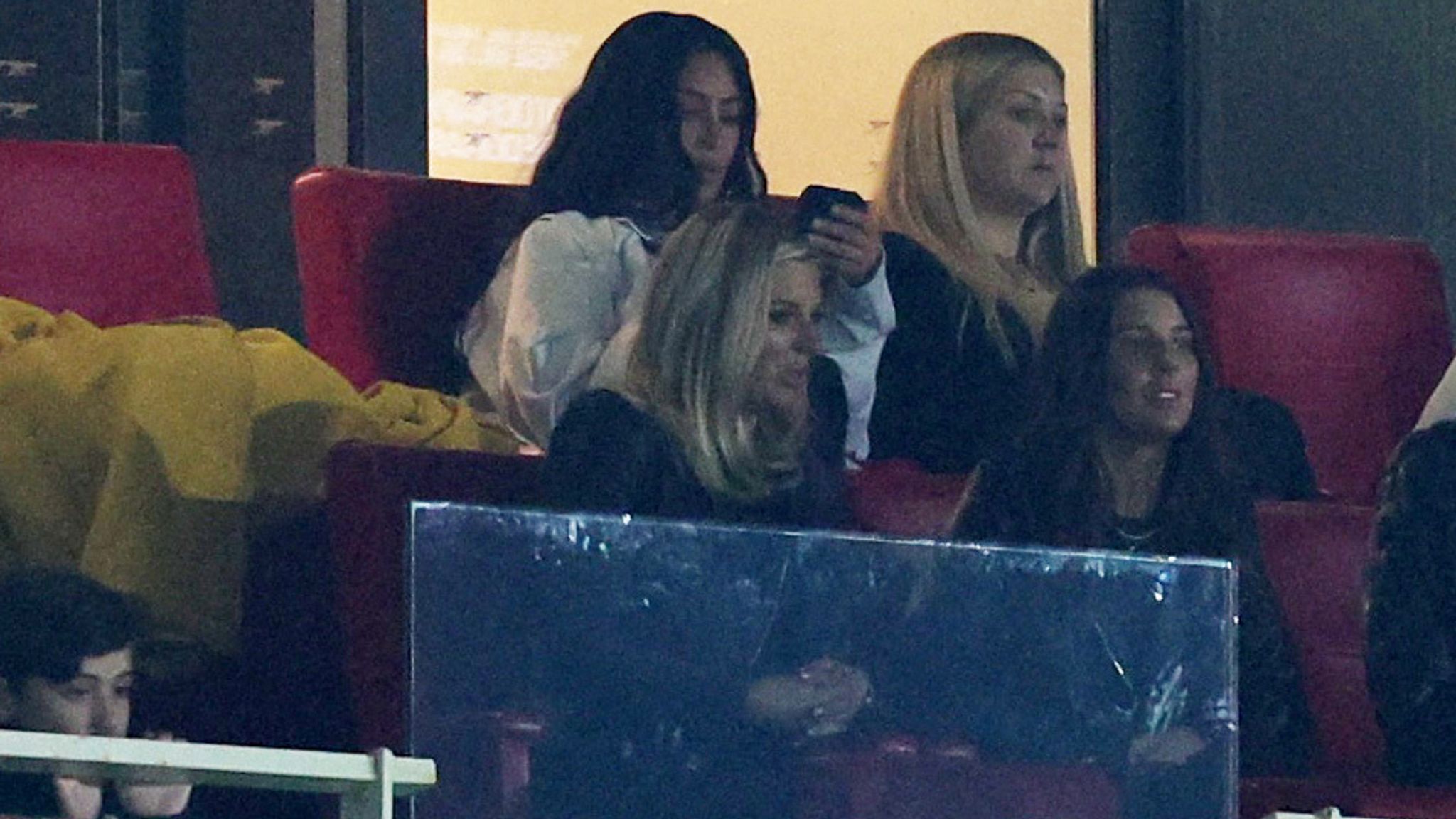 Kim Kardashian makes surprise London appearance at Arsenal football ...
