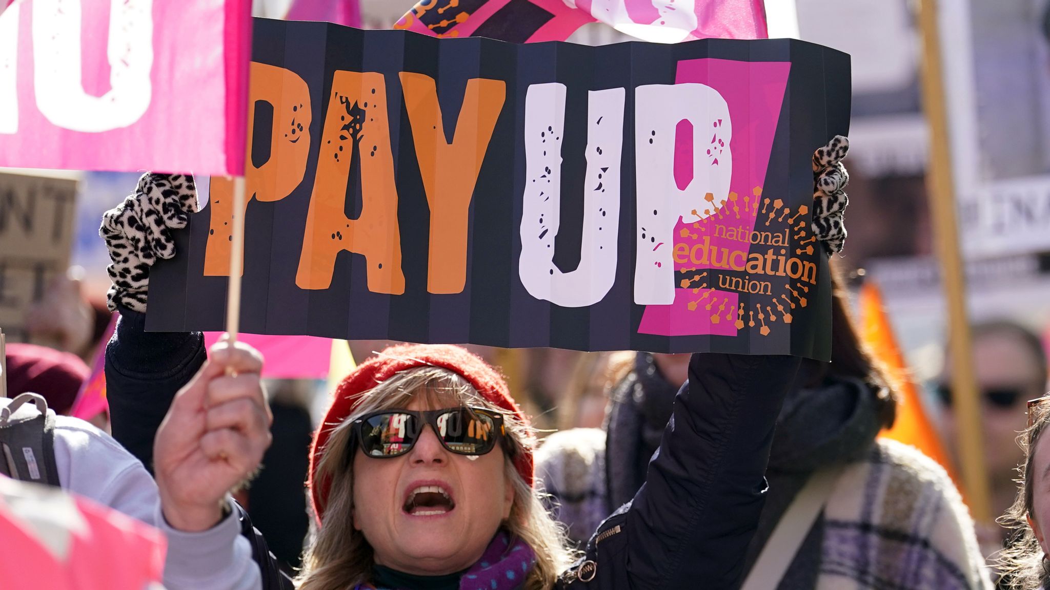 NEU teaching union executives meet to draw up plans for strike action ...