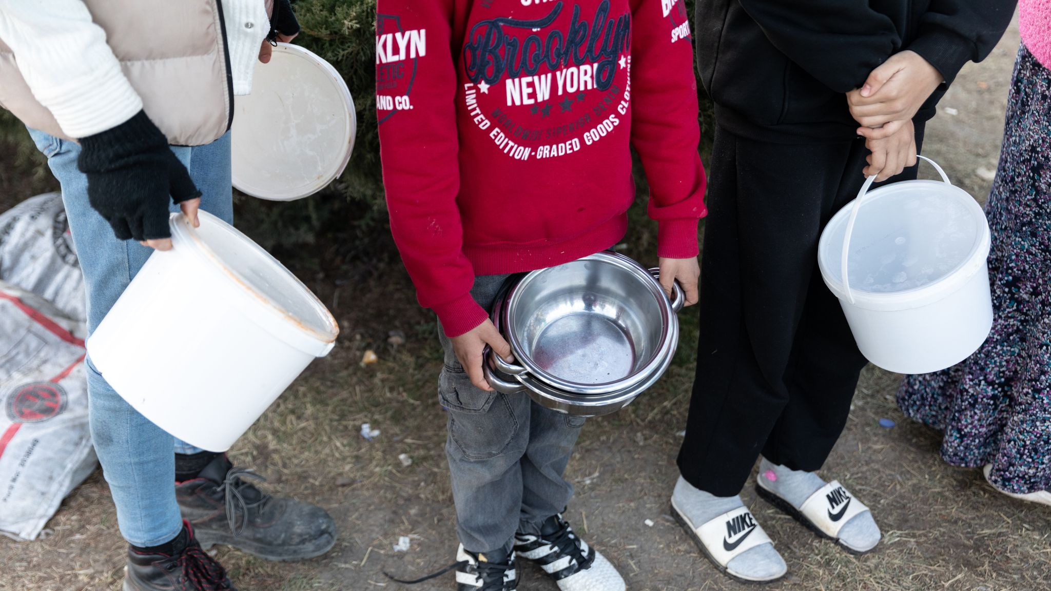 Turkey earthquake: Community kitchen near epicentre helps provide local ...