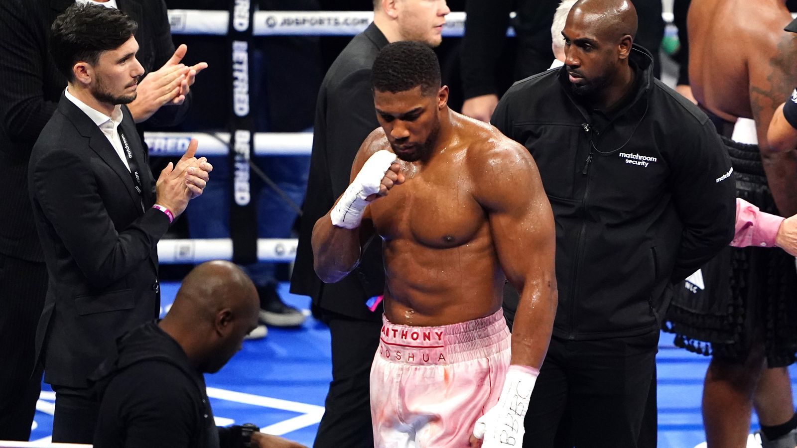 Anthony Joshua wins heavyweight fight against Jermaine Franklin | UK ...