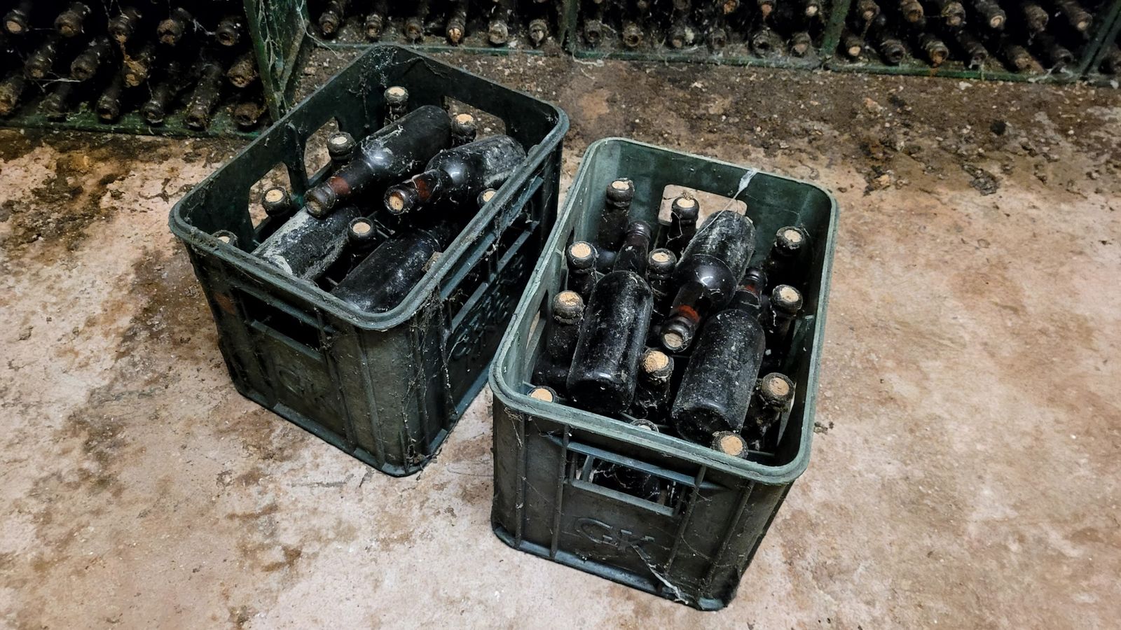86-year-old ale made for Edward VIII's abandoned coronation to be sold ...