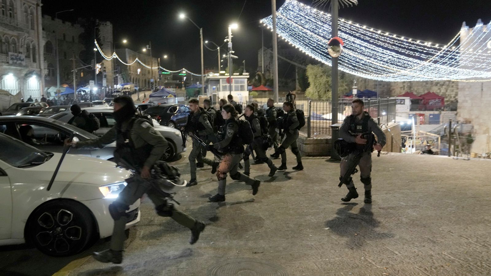 Israeli riot police fire stun grenades and tear gas inside Al Aqsa ...