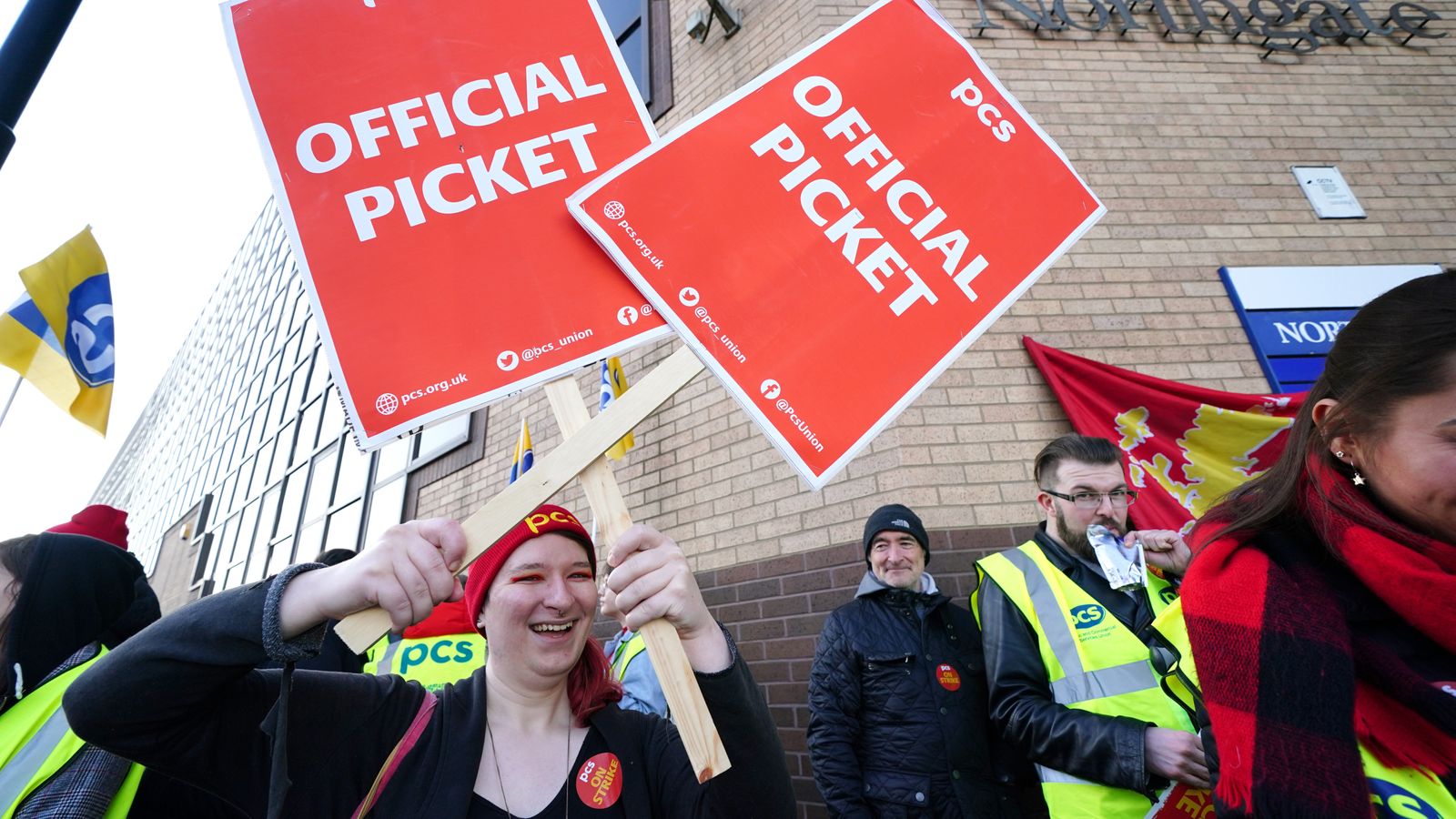 Civil service strikes: 'Government's workforce living in poverty ...