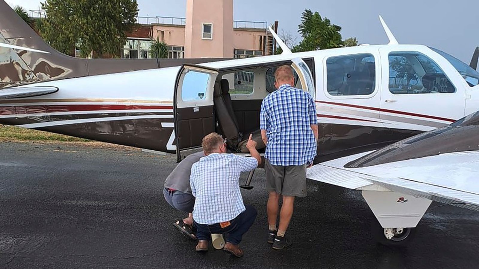 Snake on a plane: Highly venomous cobra found under pilot's seat ...