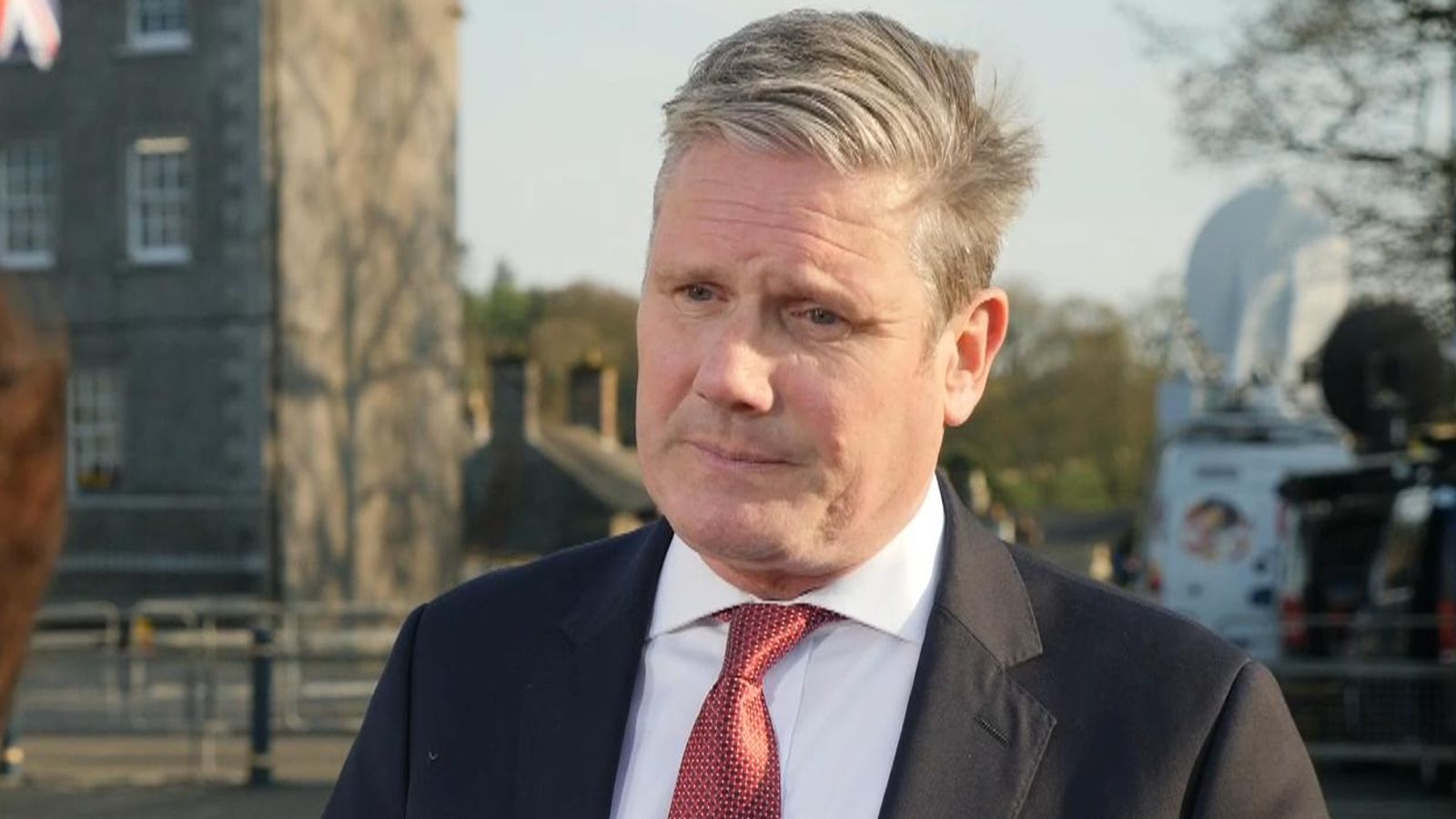 Sir Keir Starmer calls on government to be an 'honest broker' to get ...
