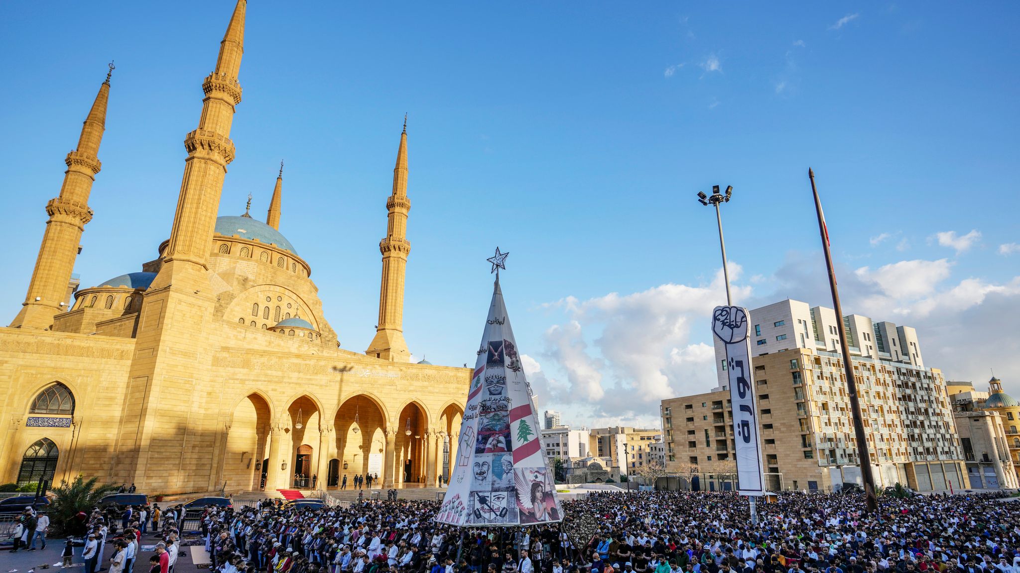 Muslims around the world celebrate Eid al Fitr after month of fasting ...