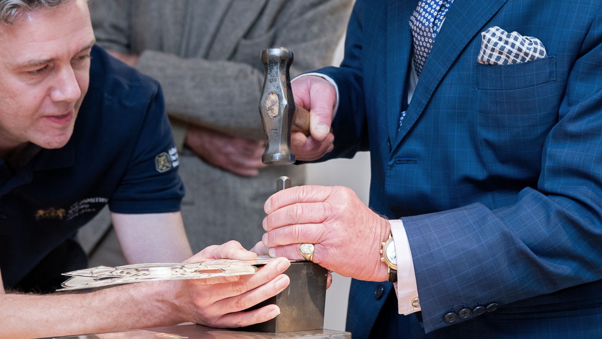 King's coronation: Cross containing 'shards used in Christ's ...