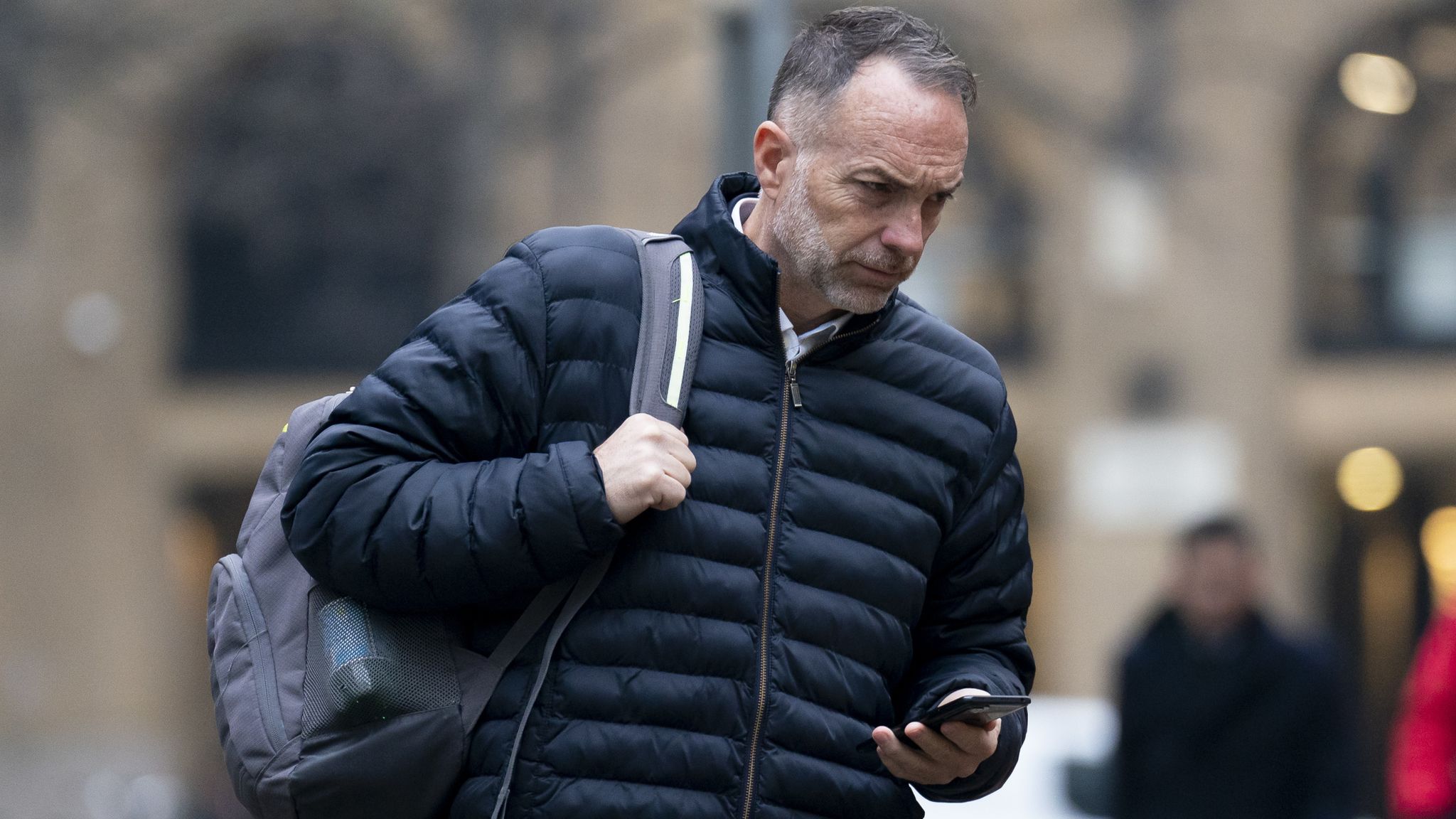 Met Police sergeant accepted bribes including £7k holiday and services ...