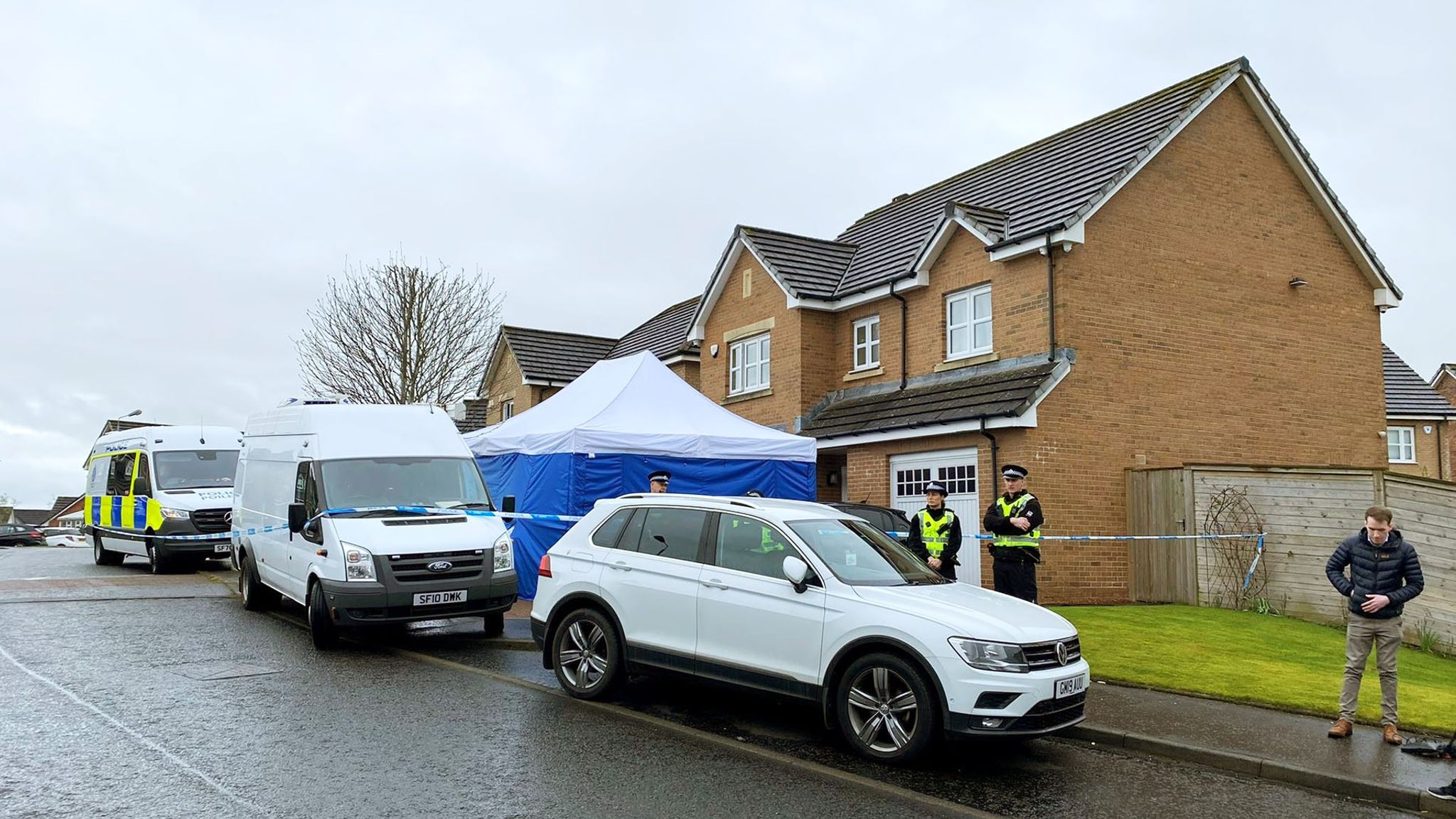 Nicola Sturgeon's husband Peter Murrell arrested in connection with SNP ...