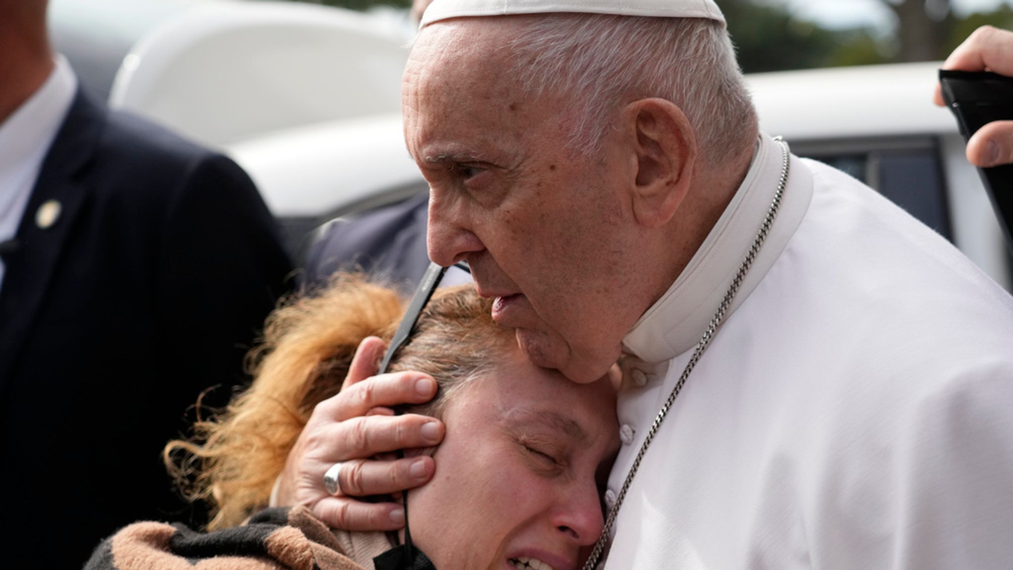 'I'm still alive': Pope Francis jokes as he leaves hospital after three ...