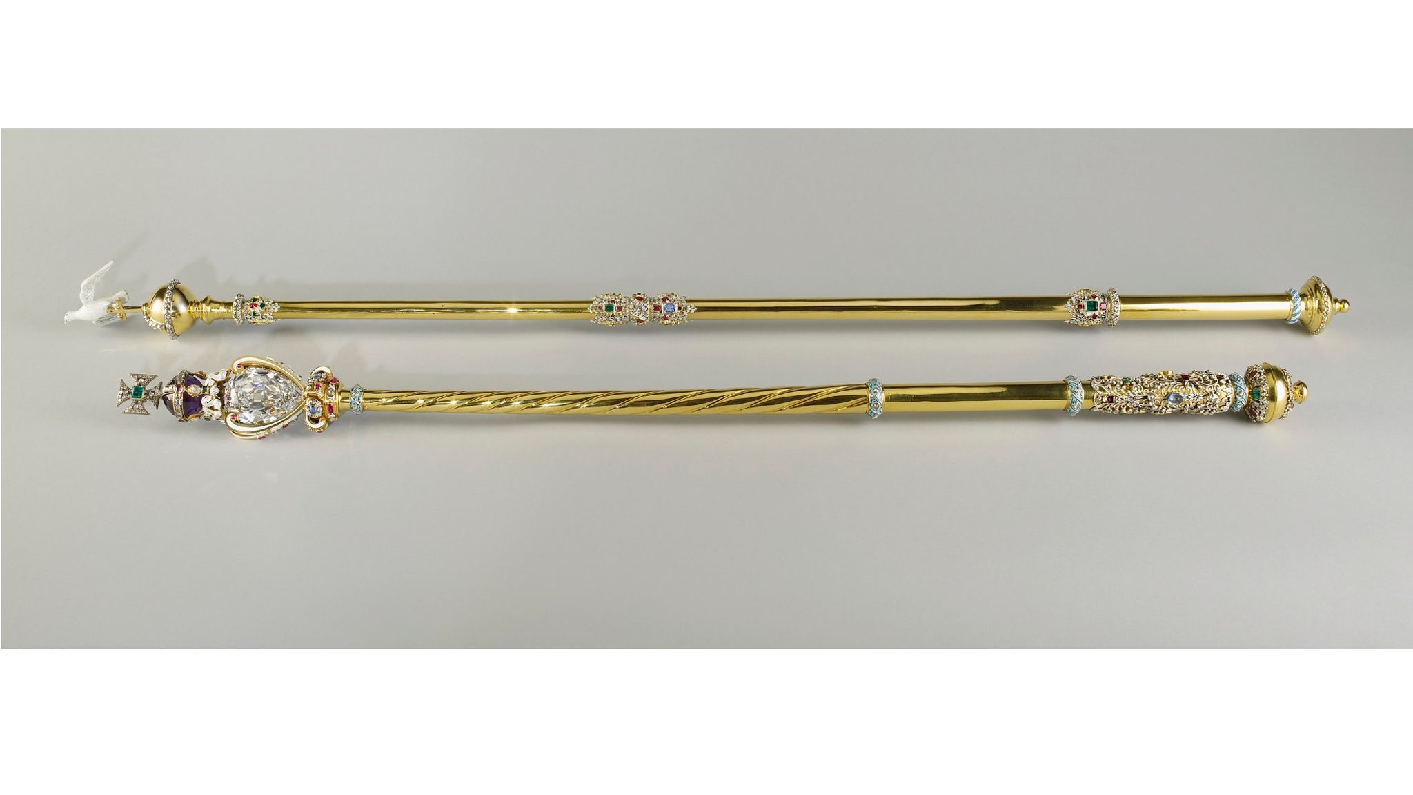 Coronation: 11 symbolic things the King and Queen will wear and hold ...