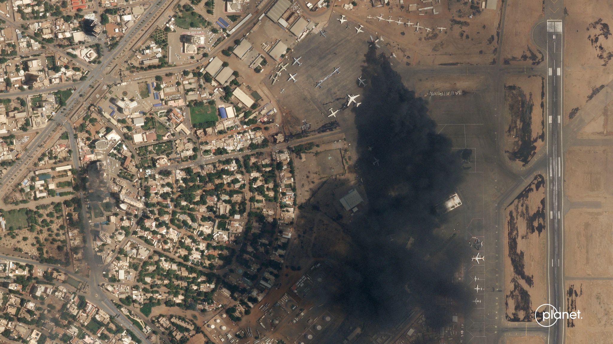 Sudan: Dramatic before-and-after images show impact of deadly clashes ...