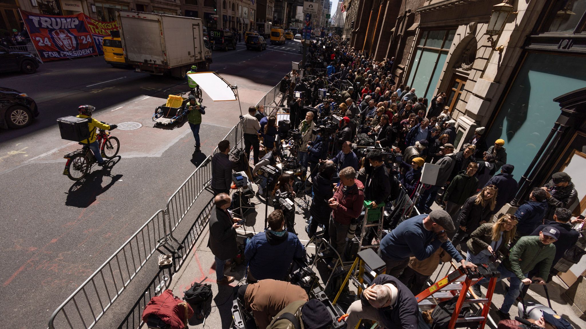 Donald Trump flies to New York to face criminal charges as city's mayor ...