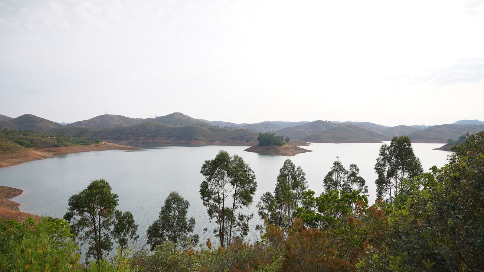 Madeleine McCann officials focusing on concentrated area of reservoir ...