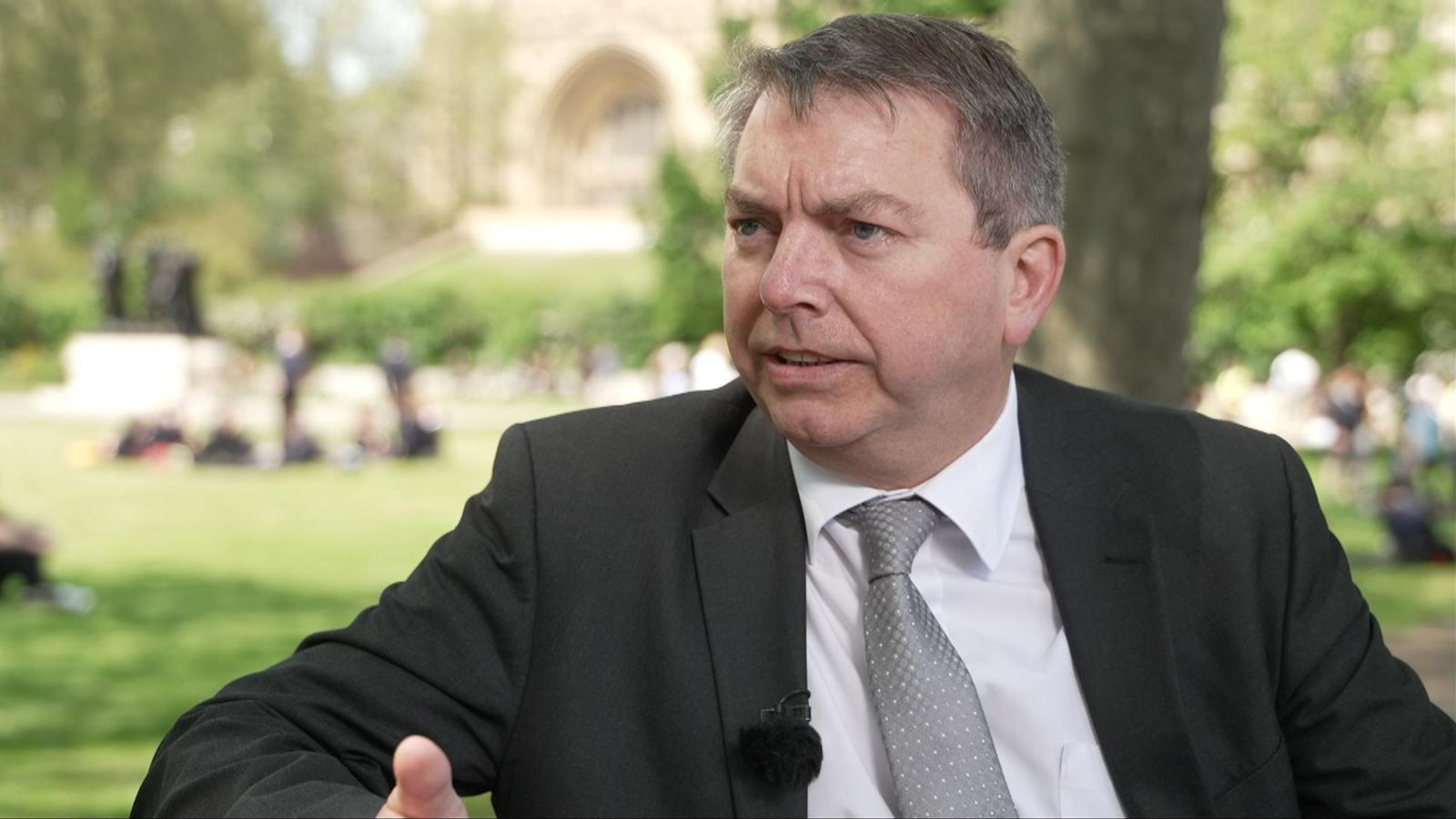 Mass brawls, drunken threats and passengers stripping off: 'Air rage ...