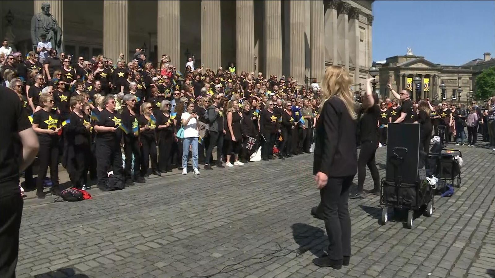 Eurovision 2023: Choir holds sing-along 'flash mob' ahead of final ...