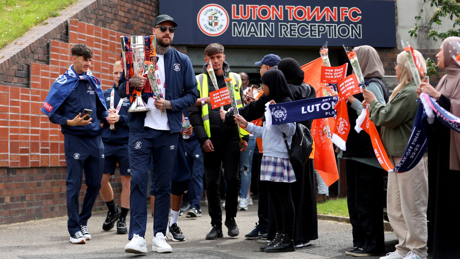 Luton Town celebrate historic rise to Premier League with huge crowds ...