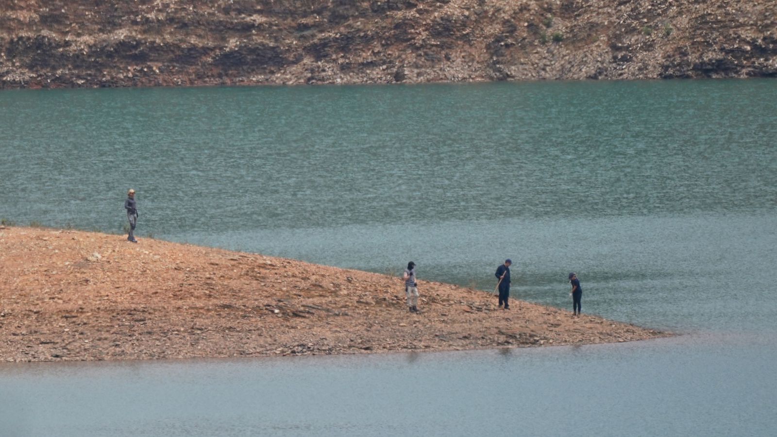 Search of Arade dam reservoir by police investigating Madeleine McCann ...