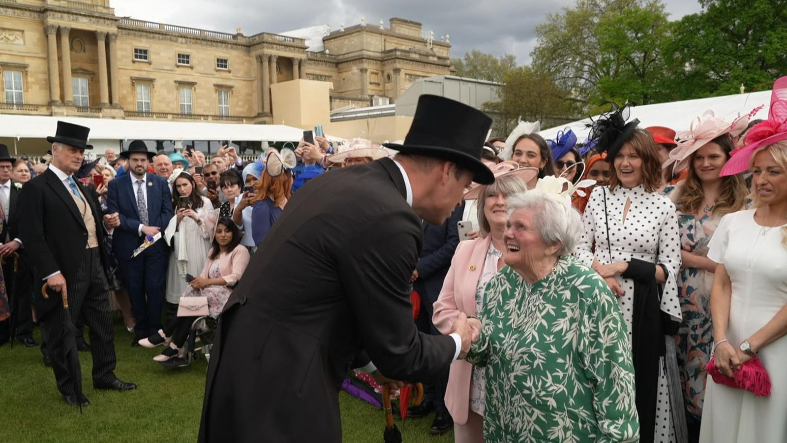 'How is that possible?': Prince William shocked as he meets 93-year-old ...