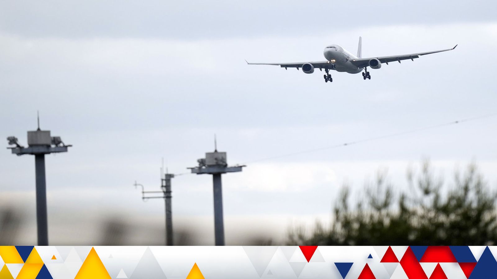 Ukraine war latest: Plane carrying Zelenskyy 'lands' in Hiroshima for ...