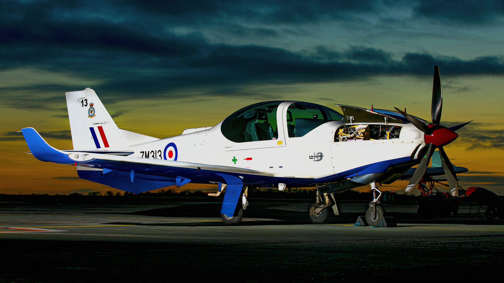 Trainee RAF pilots face year-long wait to start flying lessons due to ...