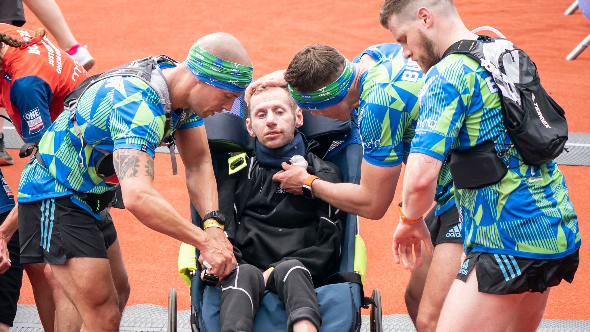 Emotional moment as Kevin Sinfield carries former rugby teammate Rob ...