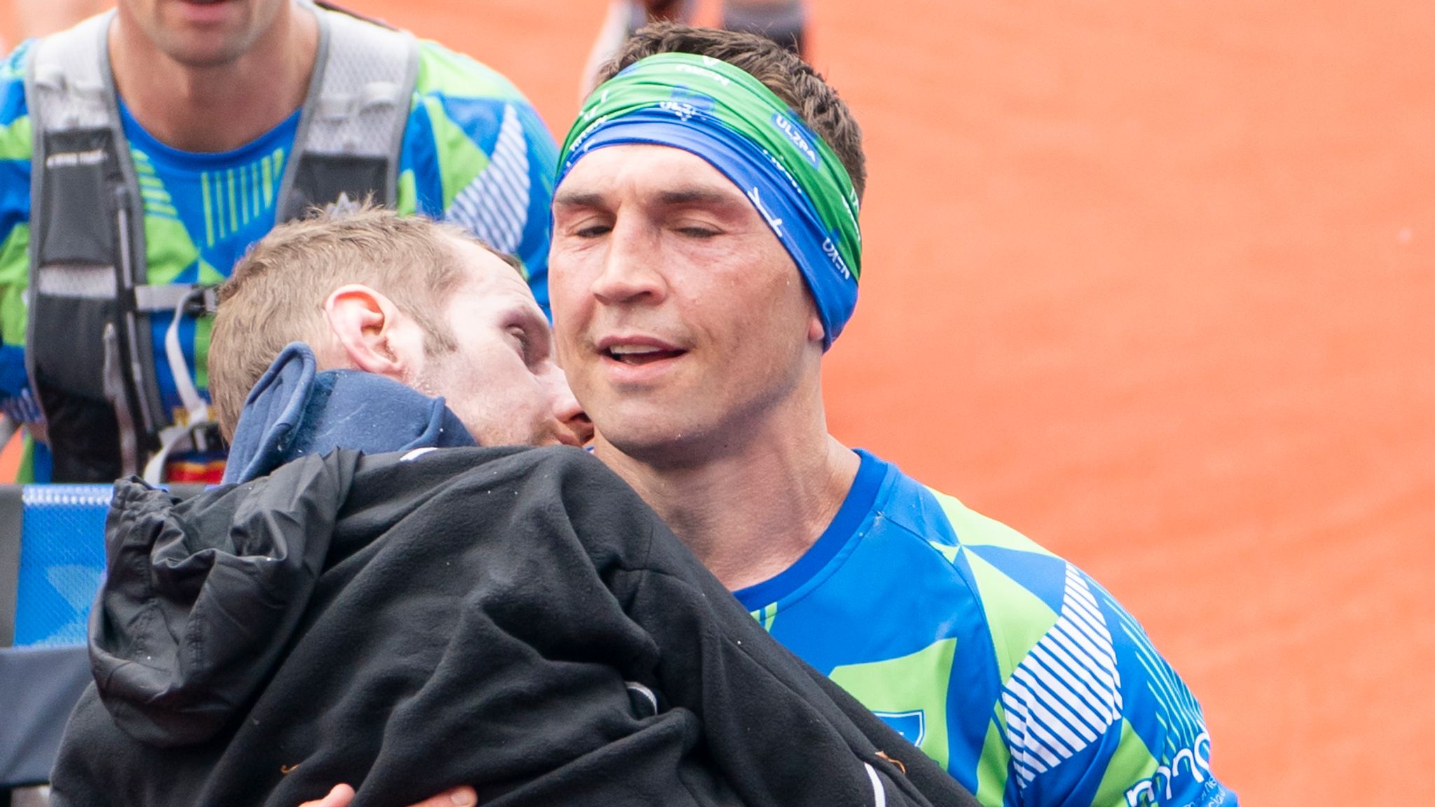 Rob Burrow: Rugby league player who raised awareness after Motor ...