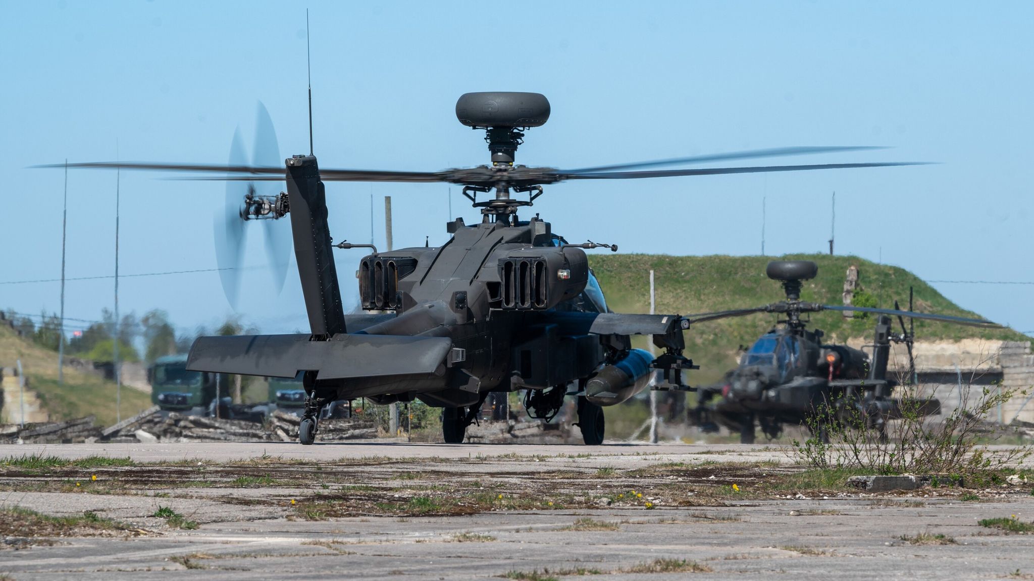 More than 1,500 British troops join annual NATO exercise in Estonia ...