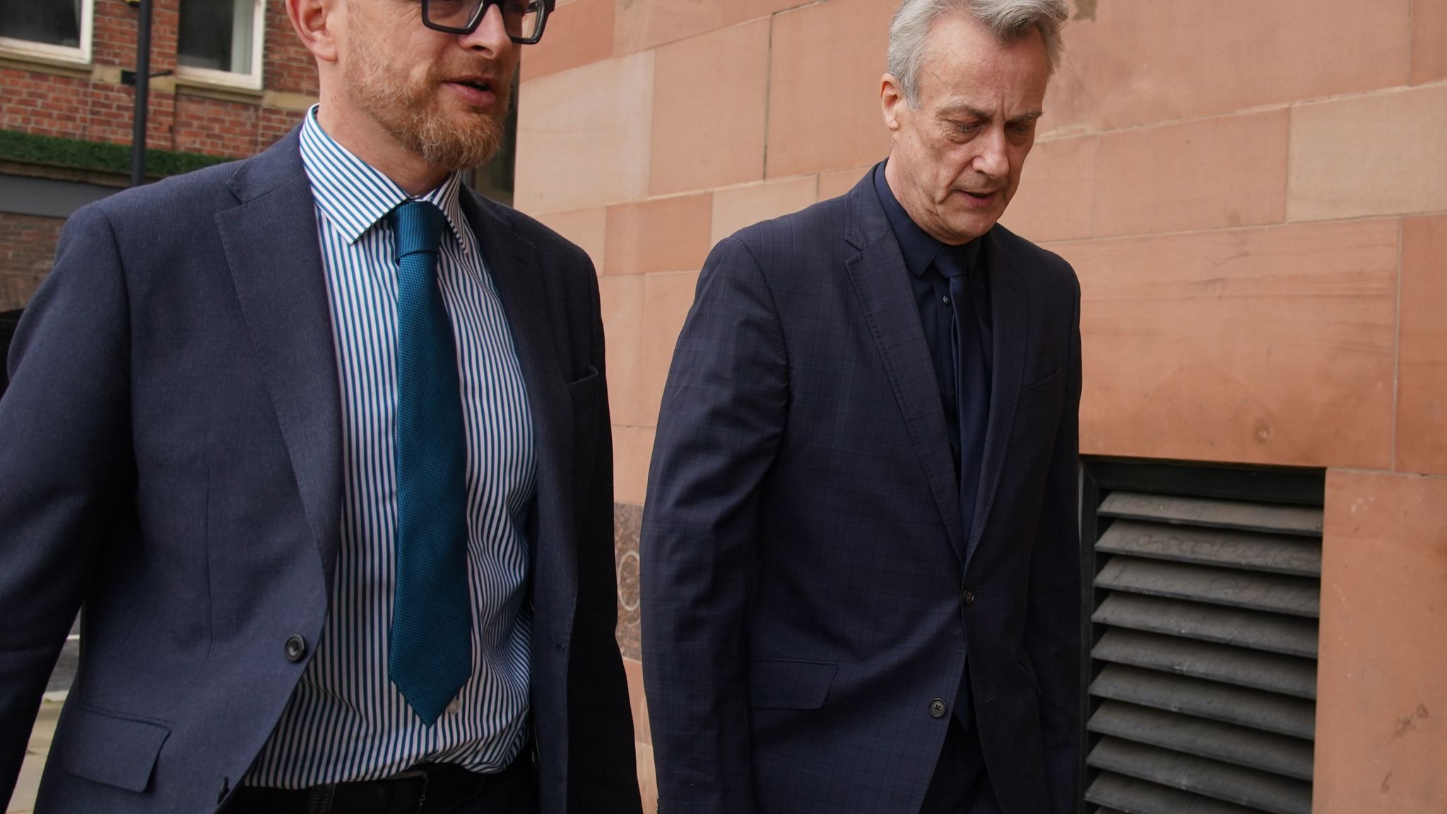 DCI Banks actor Stephen Tompkinson denies punching drunk man after ...