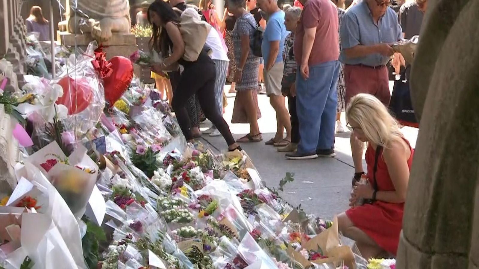 Nottingham attacks: Mourners gather to pay tribute to stabbing victims ...