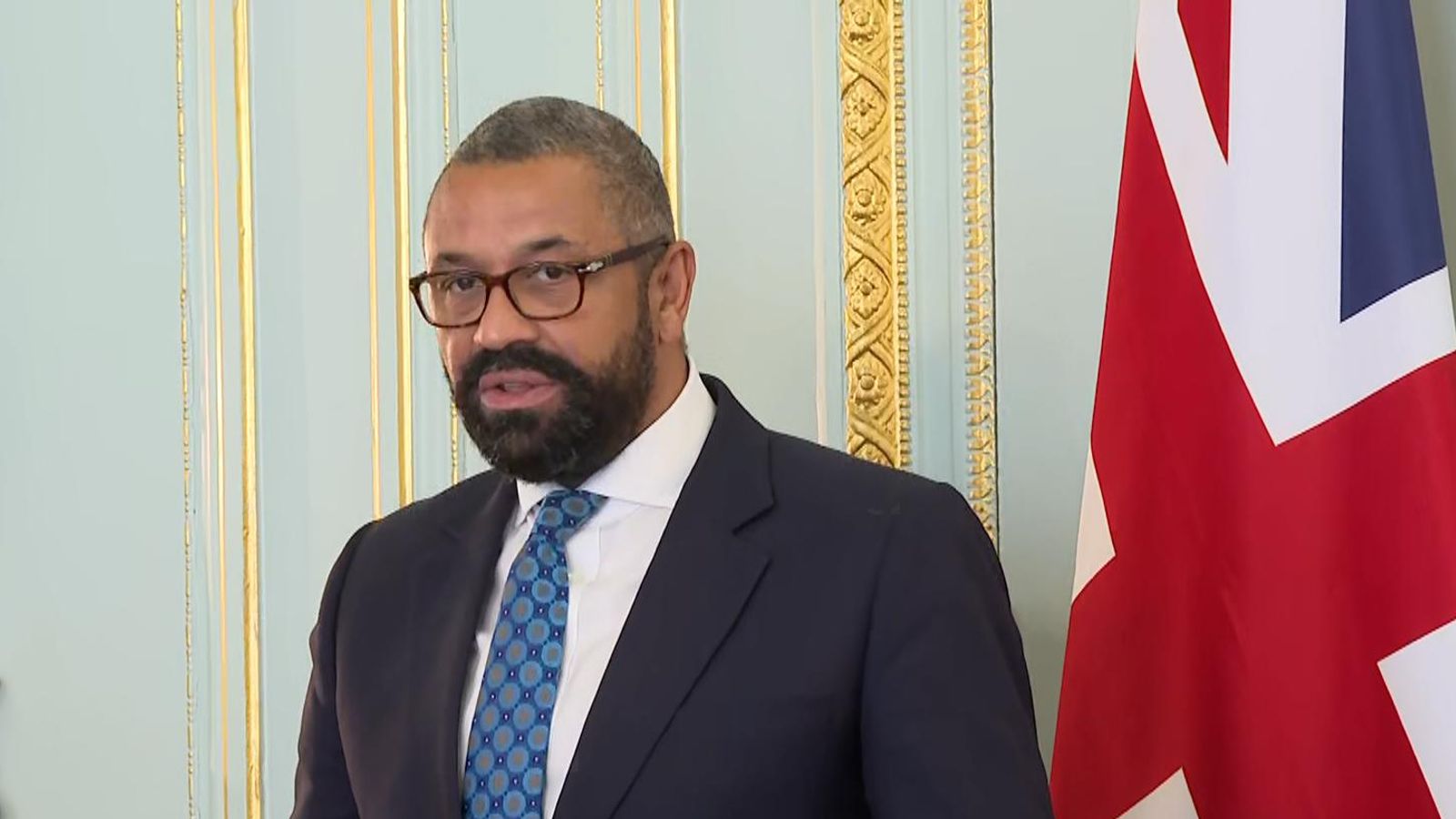 Foreign secretary pledges to help rebuild Ukraine | News UK Video News ...