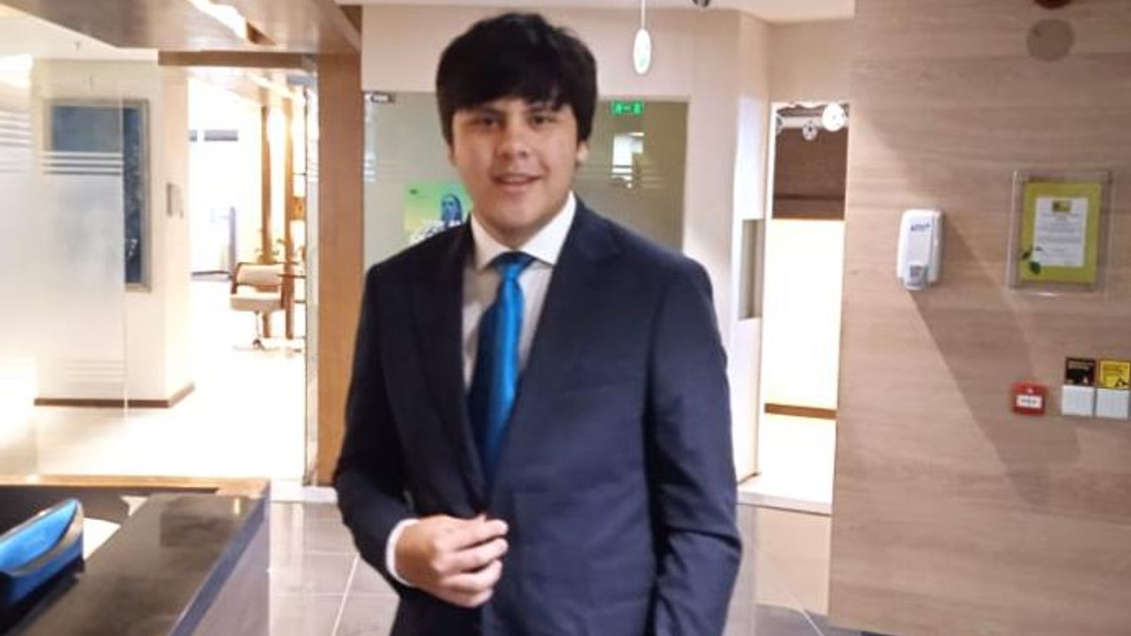 Father and son who died on Titan submersible described as 'best friends ...