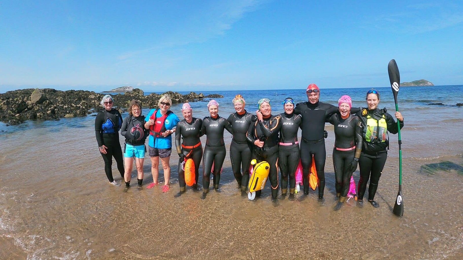 Uri Geller thanks brave swimmers for collecting rock from his 'mystic ...