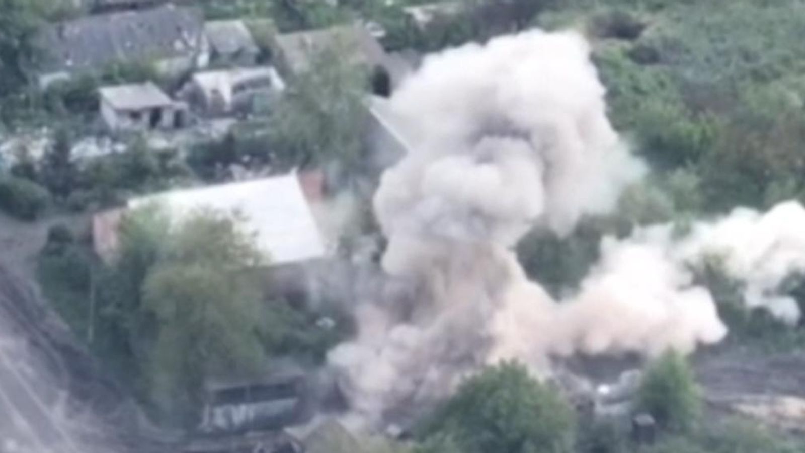 Ukraine war: Targets attacked in south Donetsk | World News | Sky News