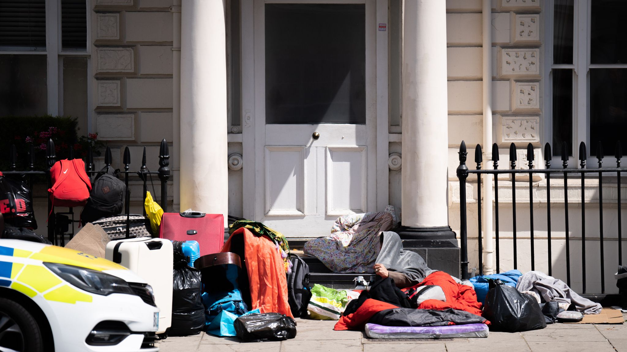 Large group of refugees 'left on the street' in Westminster for two ...
