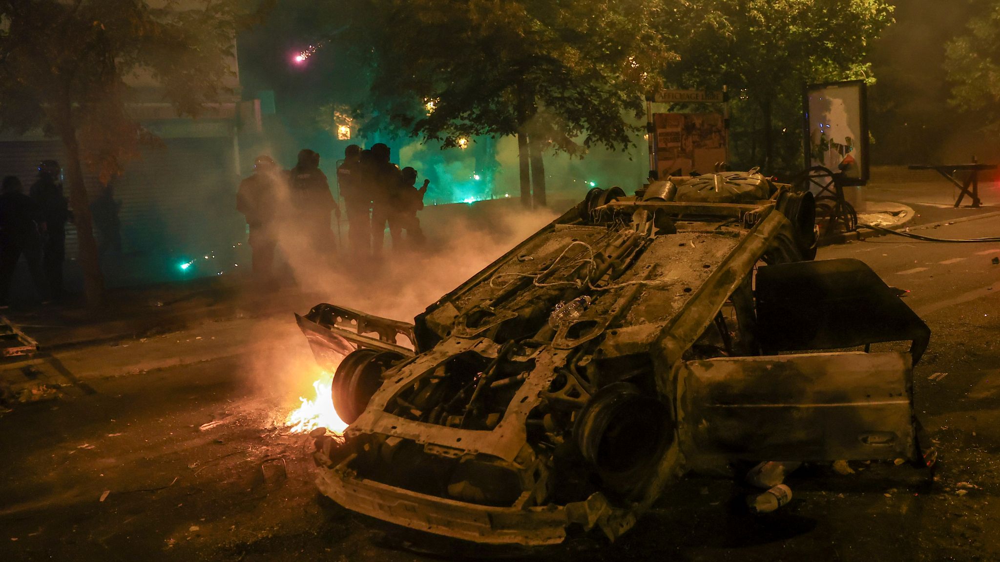 'He didn't want to kill him' - Officer who shot teen apologises to ...