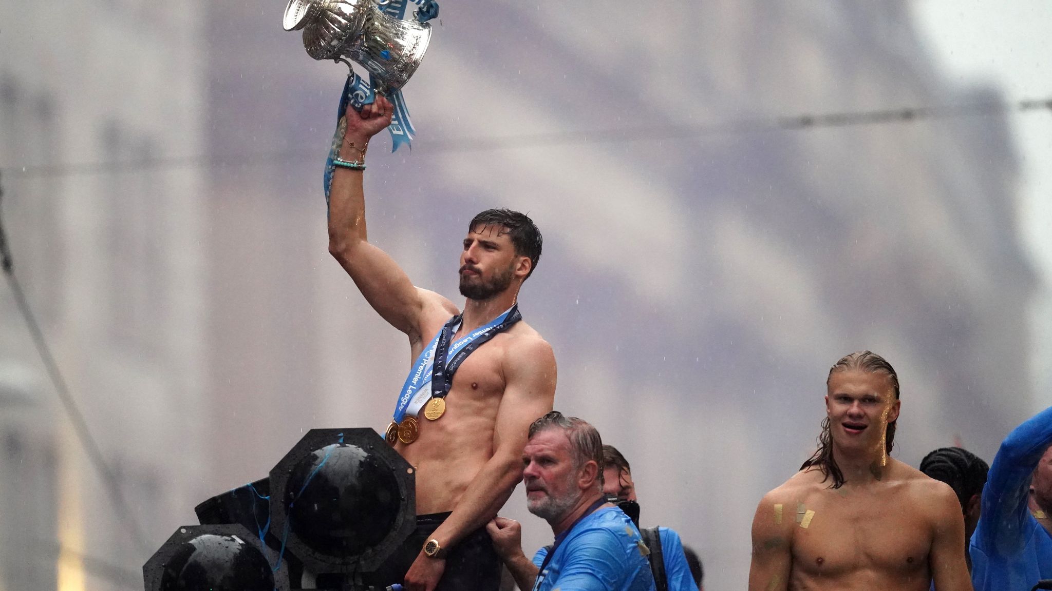 Manchester City: Thousands of fans watch team celebrate Treble with bus parade | UK News | Sky News