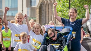 Leeds Rhinos legend Rob Burrow completes Father's Day fun run with ...