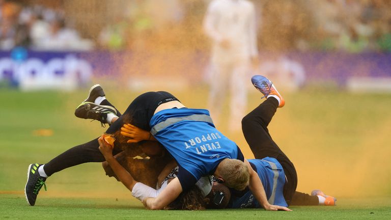 Just Stop Oil - The Latest News from the UK and Around the World | Sky News