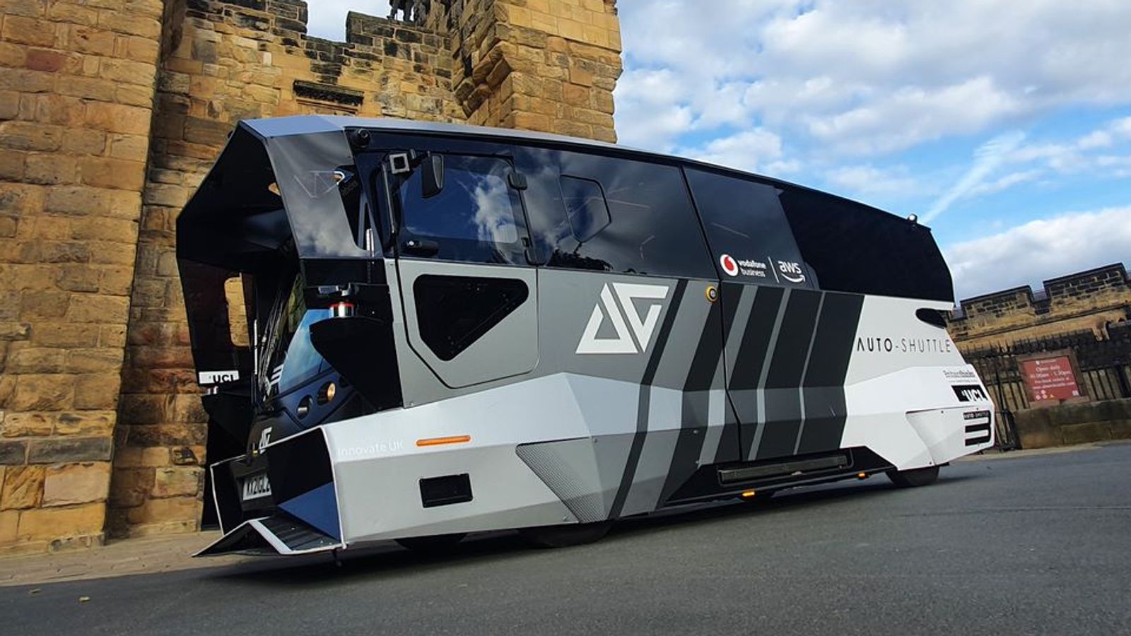 Self-driving vehicles 'could bridge gaps in UK's public transport ...