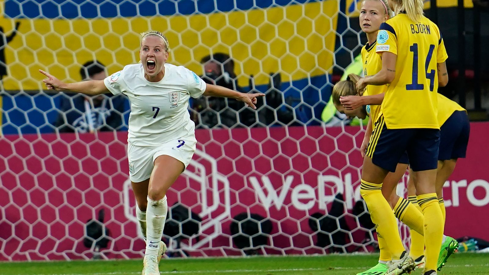 Why are girls footballers dealing with an 'epidemic' of ACL accidents ... Why are girls footballers dealing with an 'epidemic' of ACL accidents ...